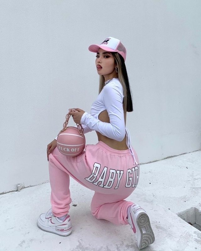 女生過年穿搭配 Air Force 1 正解！AF1 搭出美式休閒，拜年、走春酷辣妹還能心機增高 - Dappei 台灣最大時尚穿搭社群