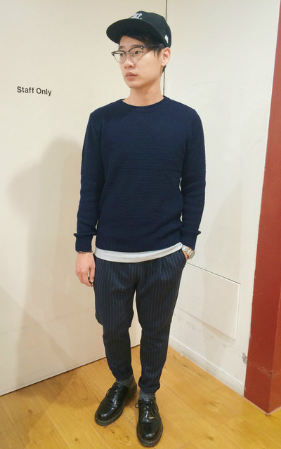 Timer 分享的 深藍小格紋毛衣 X 直條寬鬆褲 - Dappei 台灣最大時尚穿搭社群